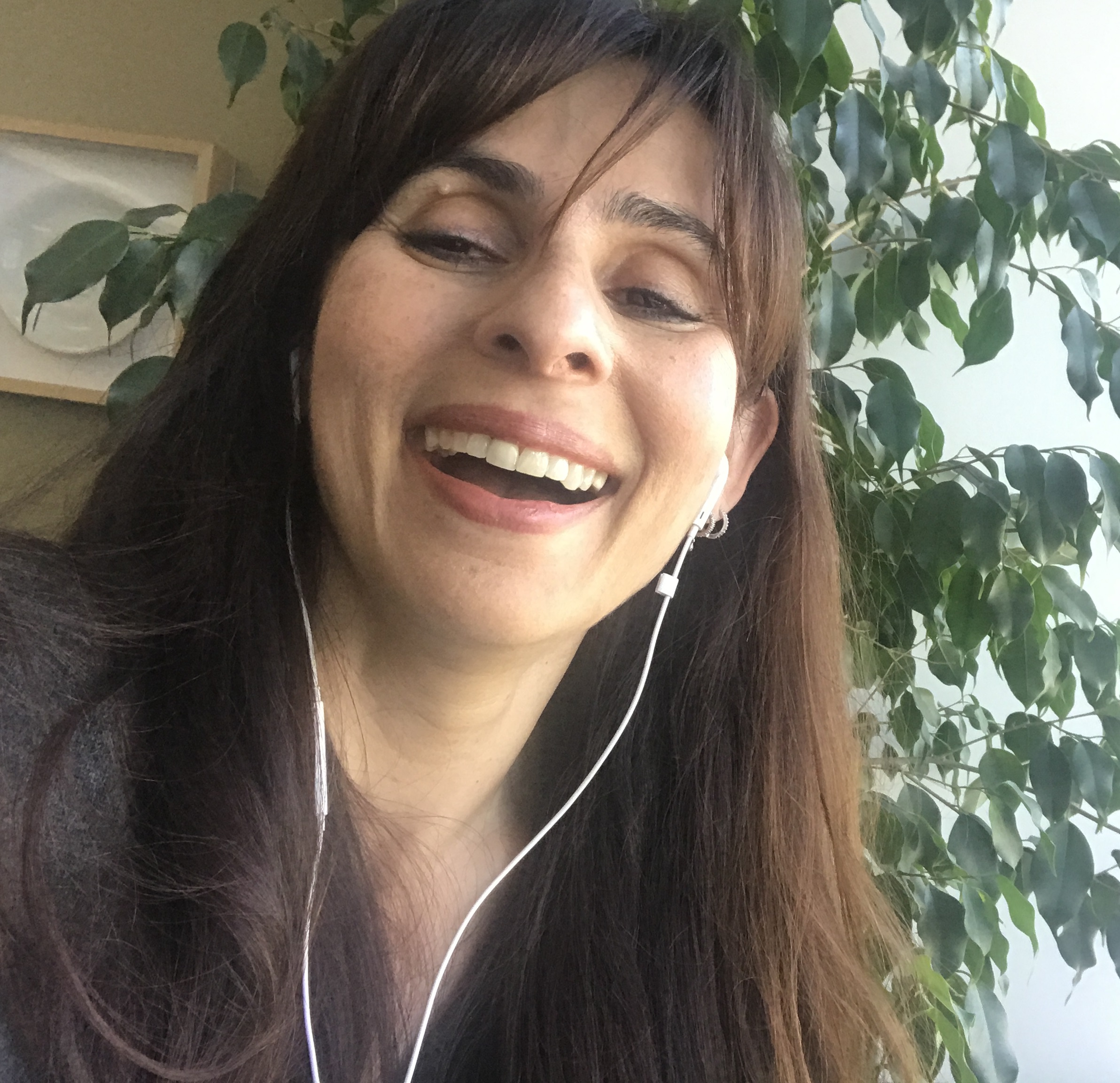 Happy Sonya Christian after great picture from Jennifer March 8 2017 ...