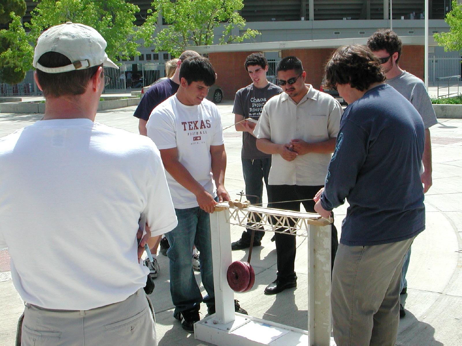 the-efficiency-bridge-where-students-design-carts-to-successfully-carry ...